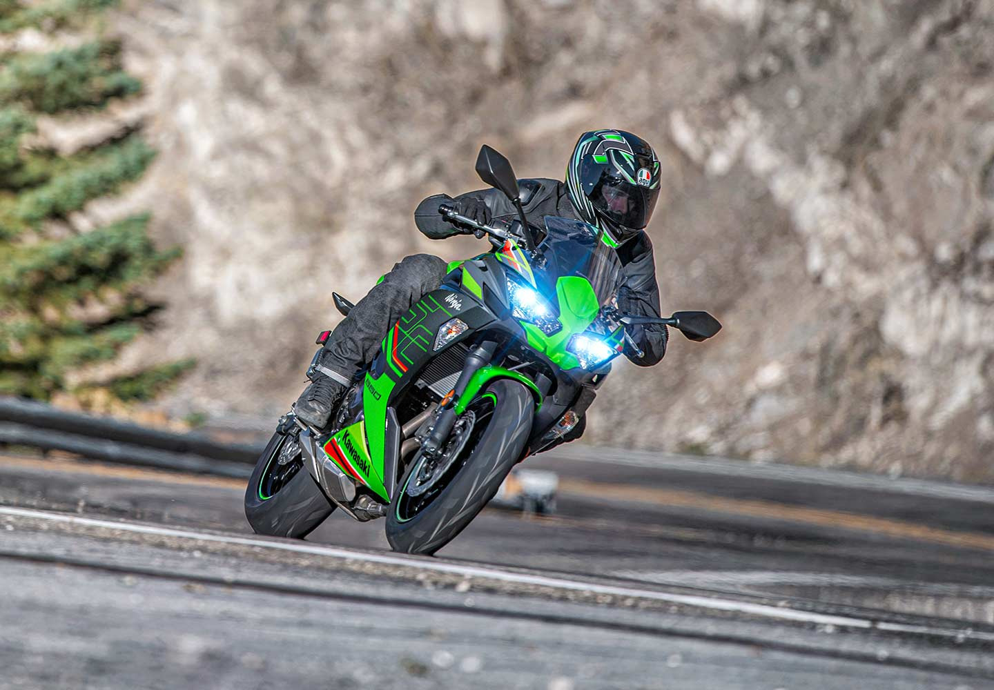 Ninja 650 bs6 store